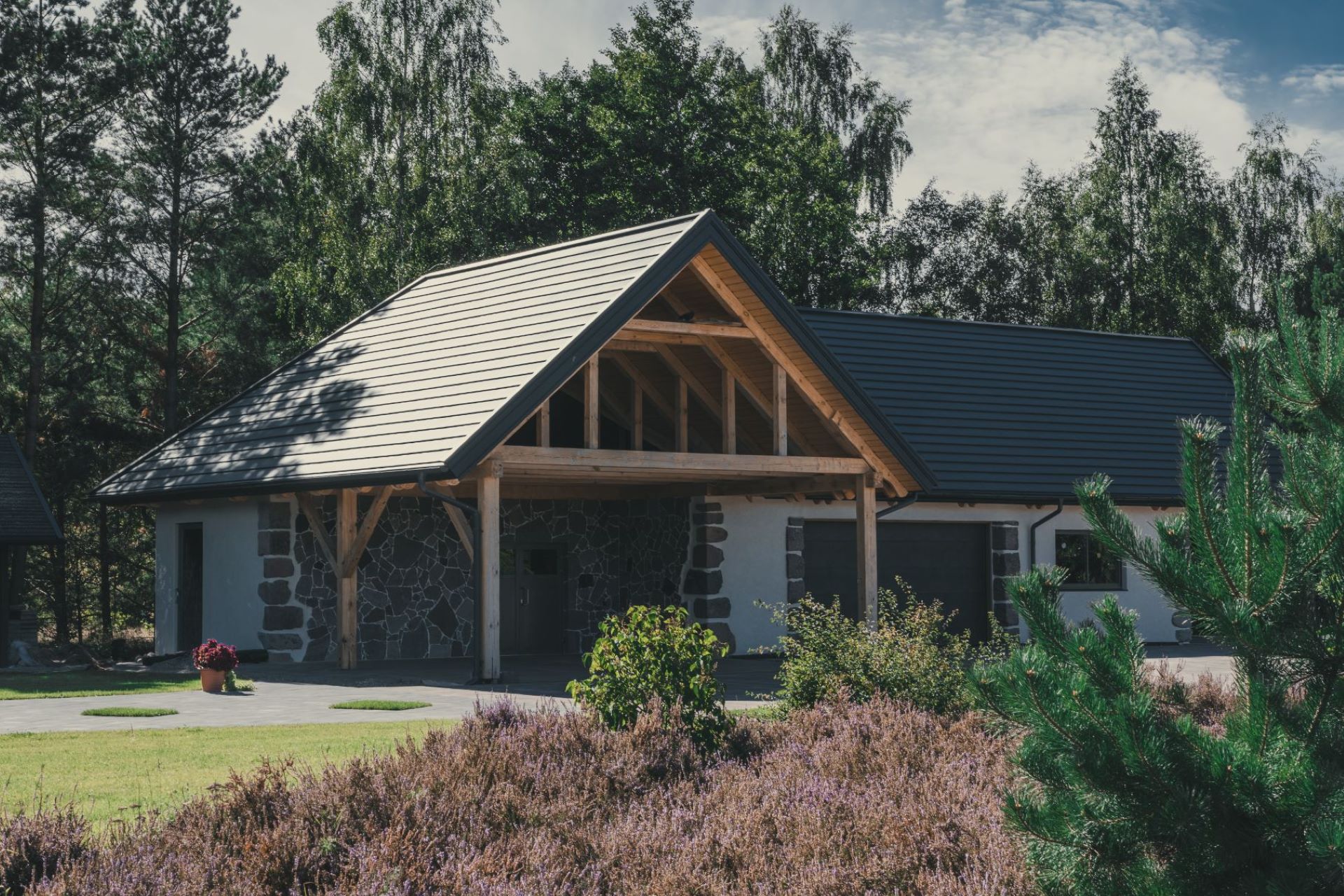 Ruukki® Hyygge ir inovatīvs jumta segums, kas ar savu vienkāršo un ...